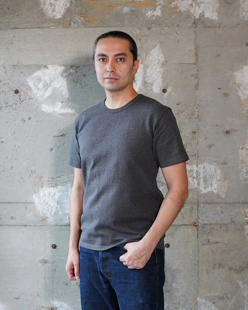 Crewneck T-shirt - Double Heavyweight - Charcoal – Iron Pyrite Production